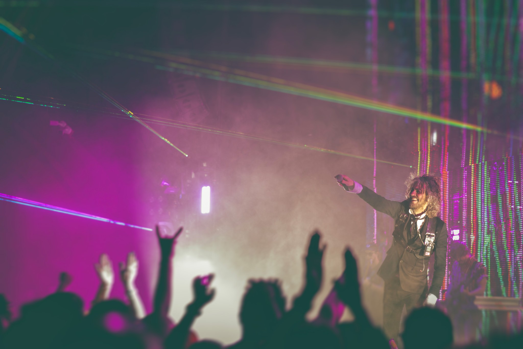 Losing the Plot in Pink: The Flaming Lips’ at Manchester’s O2 Apollo ...